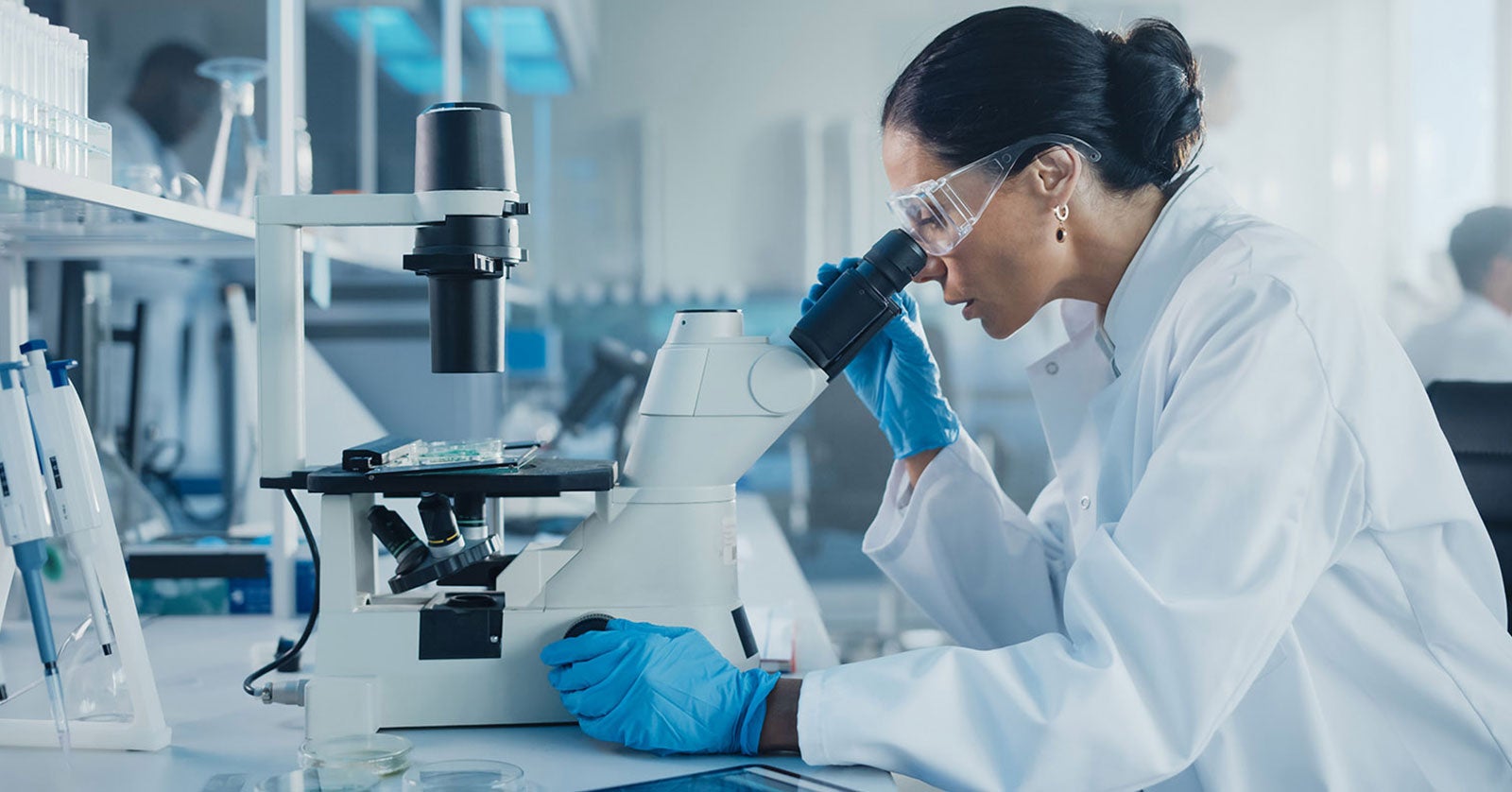 Pharma Contract Services: Turning Challenges Into Advantages | L.E.K ...