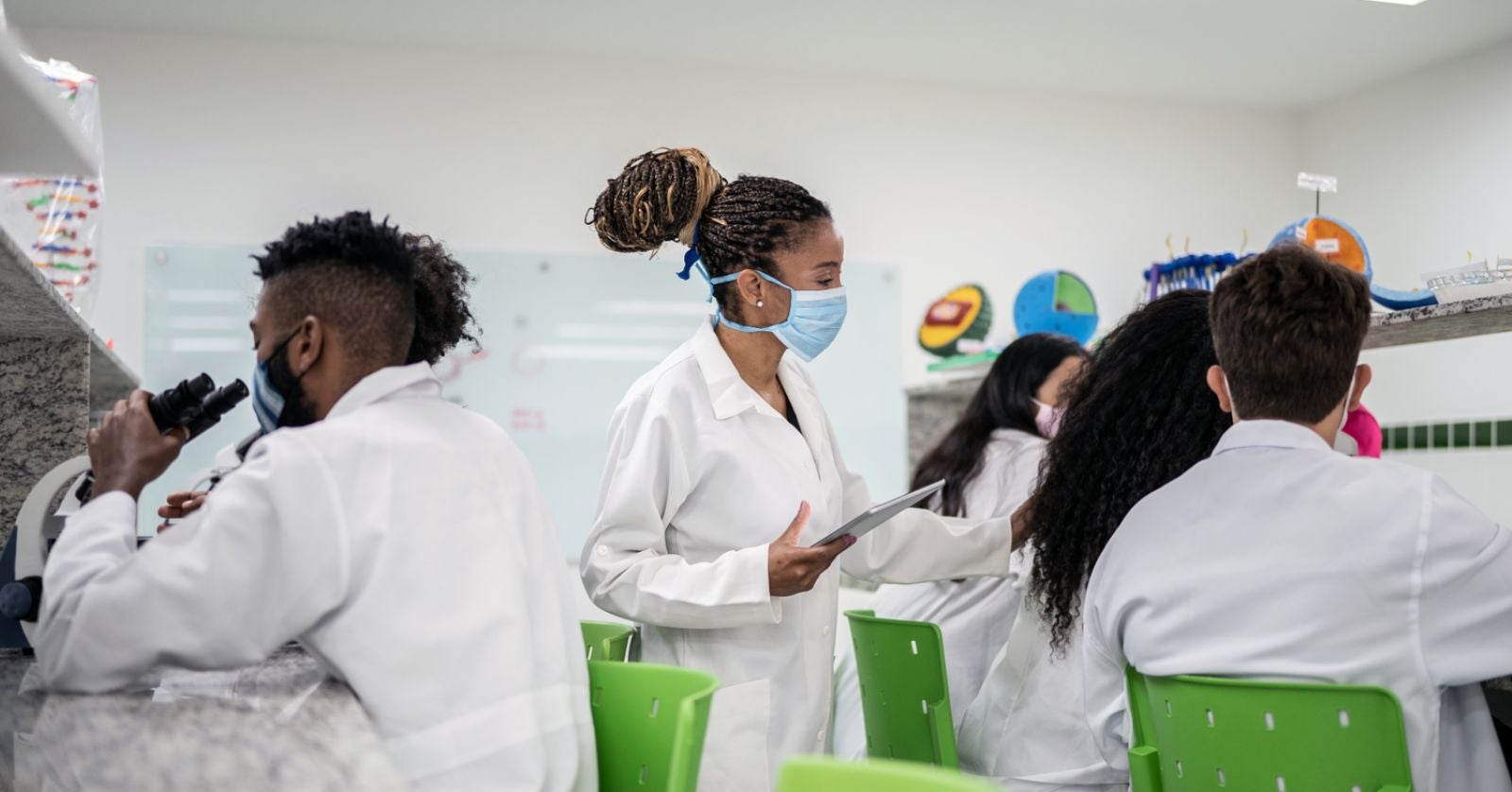 Navigating the Brazilian Healthcare Sector | L.E.K. Consulting